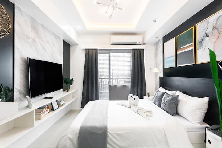 Bright Modern Minimalist | Wfh-ready | Near Bgc - Taguig