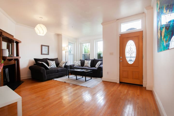 Capitol Hill North . Near Downtown And 3 Hospitals - Washington, D.C.