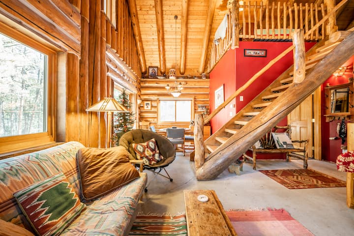 Rustic Bunkhouse In Black Forest - Black Forest, CO
