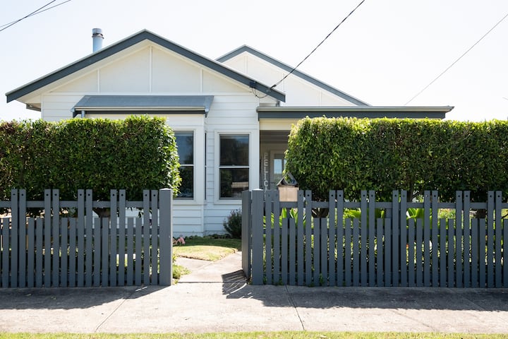 Pelicans Luxuryseaview Apartment. Kingbed. Kitchen - Queenscliff