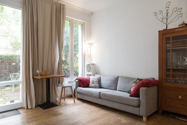 Petit Appartement Fonctionnel Avec Jardin - France