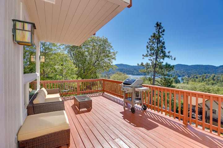 Lake Arrowhead Home W/ 3 Decks & Stunning Views! - Lake Arrowhead, CA