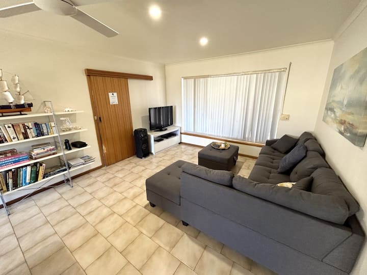 The Dukes Of Yorkes - Beachfront Bliss North Beach - Wallaroo