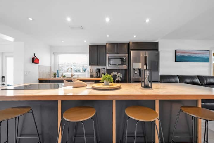 Modern & Tropical 3/2 Biscayne Shore Oasis - Miami Shores, FL