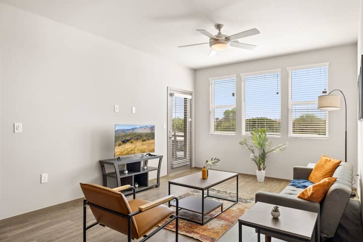 Spacious Westgate Cozysuites By Stadium W/pool 1 - Camelback Ranch