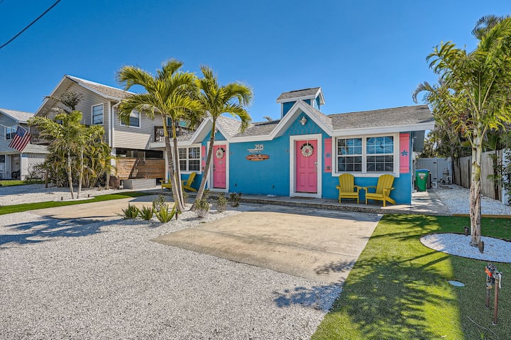 Location! 2 Min Walk To Beach, 2bd/2ba Home Pool. - Anna Maria Island, FL