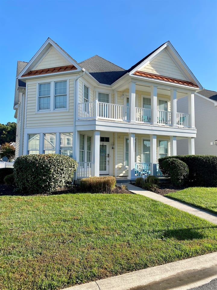Large Beach House In Luxury Resort With Pools - Ocean City, MD