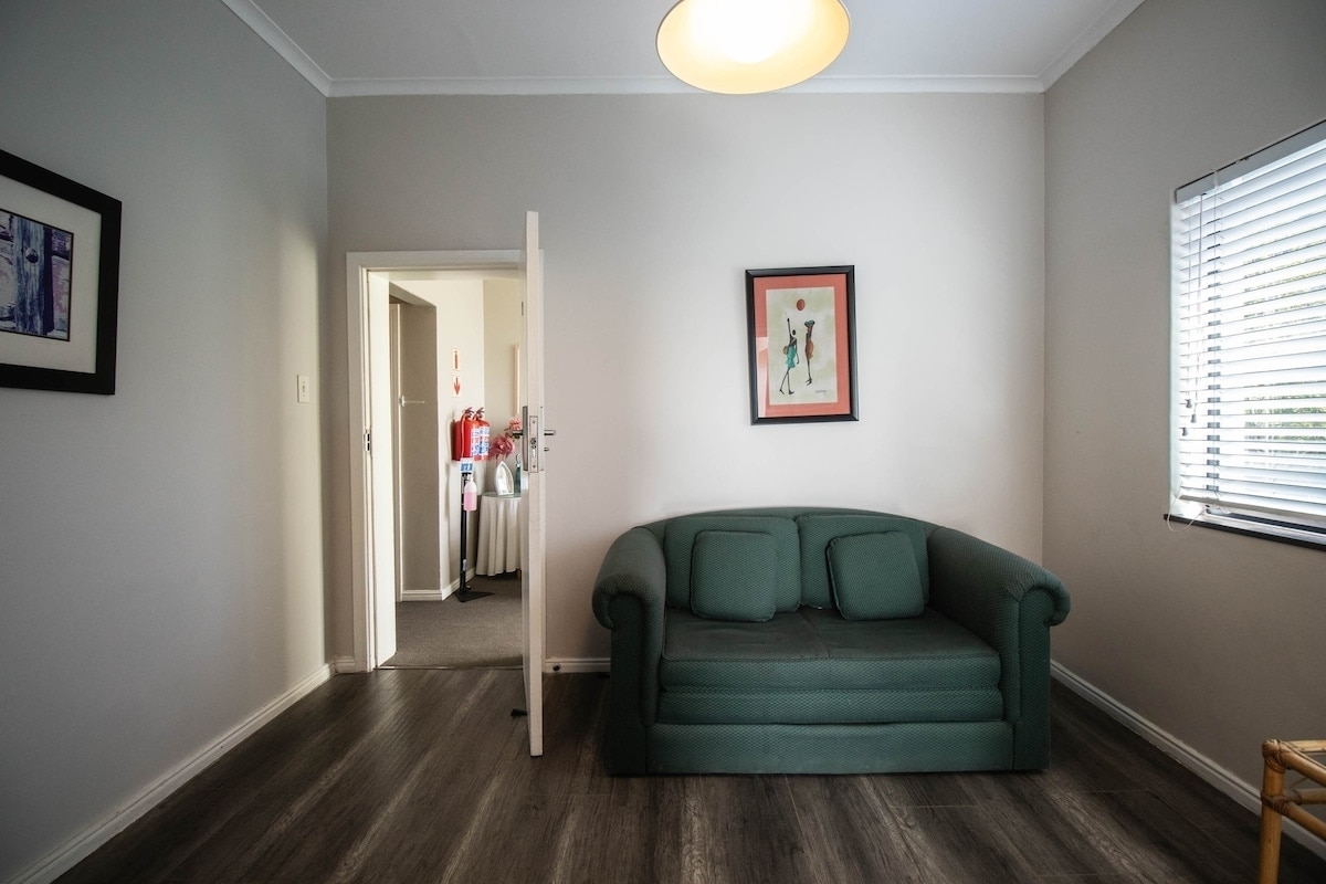 Spring Tide Inn - Std Family Room 9 with Balcony - Guesthouses for Rent ...