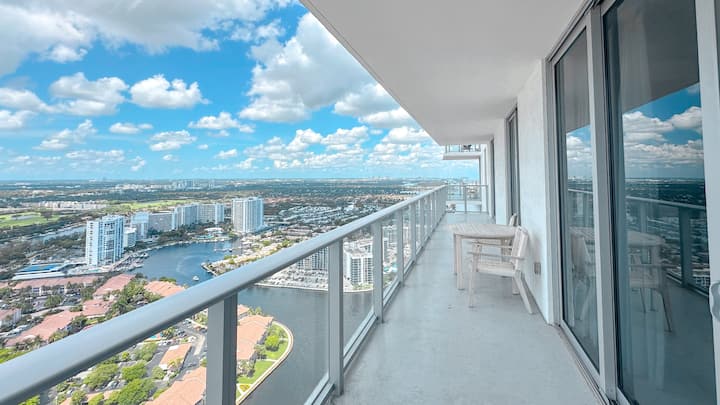 3br Luxe Stay - Free Parking - Hollywood, FL