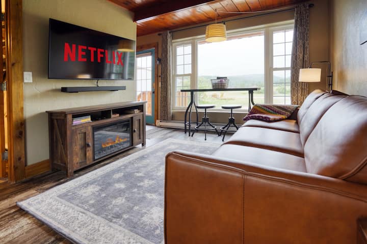Luxury Getaway Near Mineral Spa - Ponderosa Cabin - Hot Springs, SD