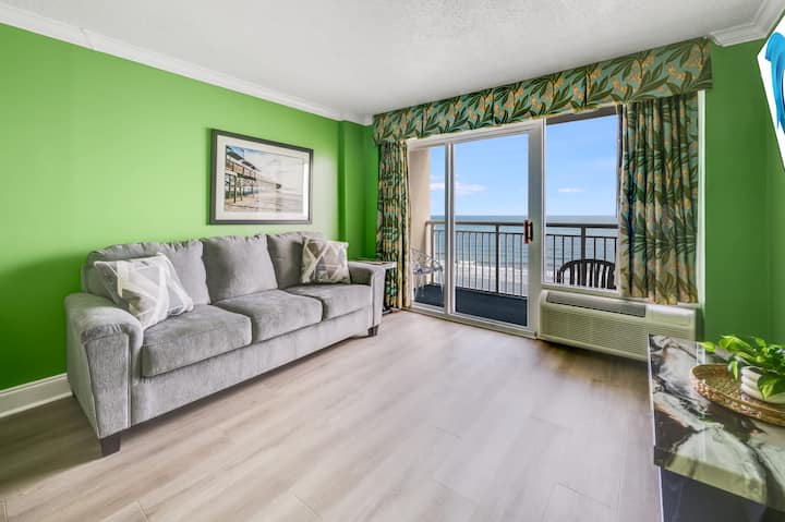 Direct Oceanfront View Suite,pools At Sandy Beach! - Myrtle Beach, SC