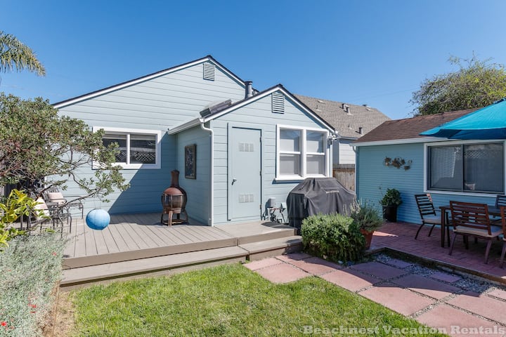 8th Avenue Beach Cottage - Capitola, CA