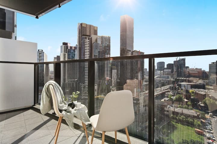 A Cozy Apt With City Views Near Crown Casino - Williamstown