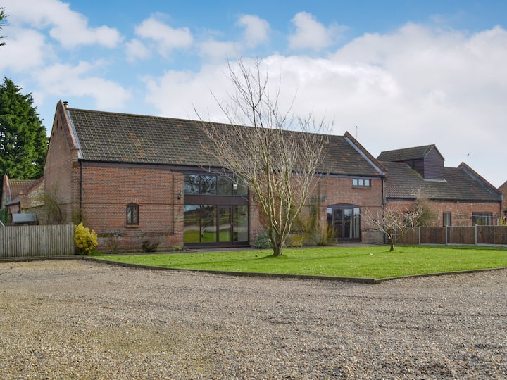 Church Farm Barn - Ukc3739 - Dereham