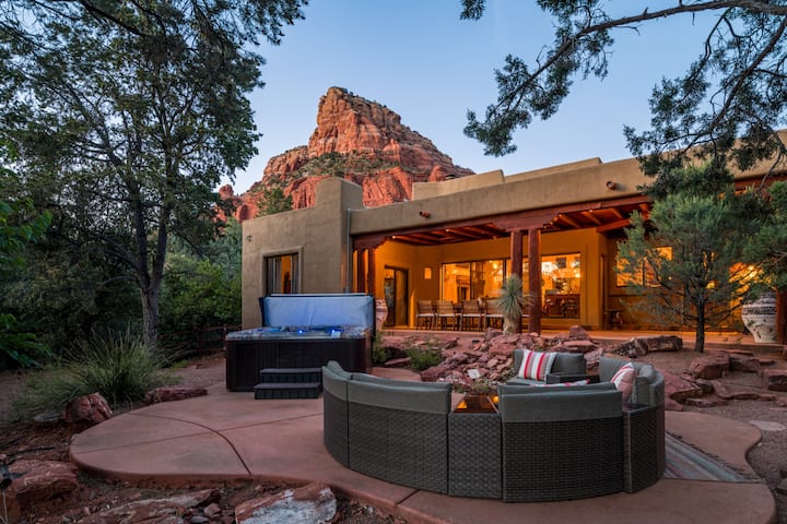 Santa Fe Stunner - Walk To Chapel & More! - Sedona, AZ