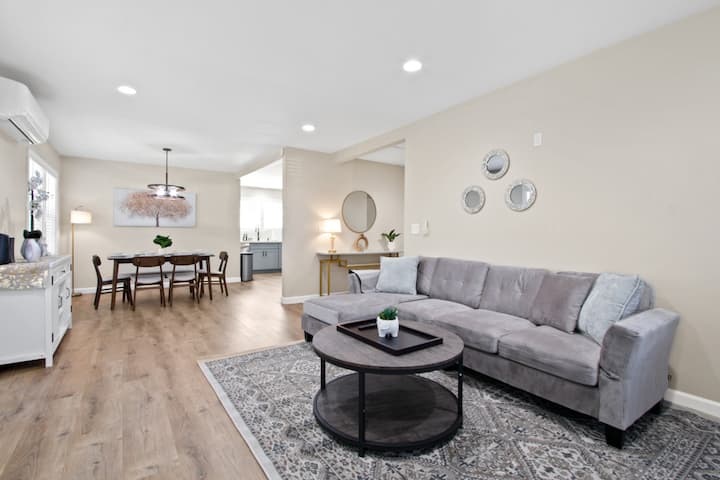 The Foothill Vista Getaway - Claremont, CA