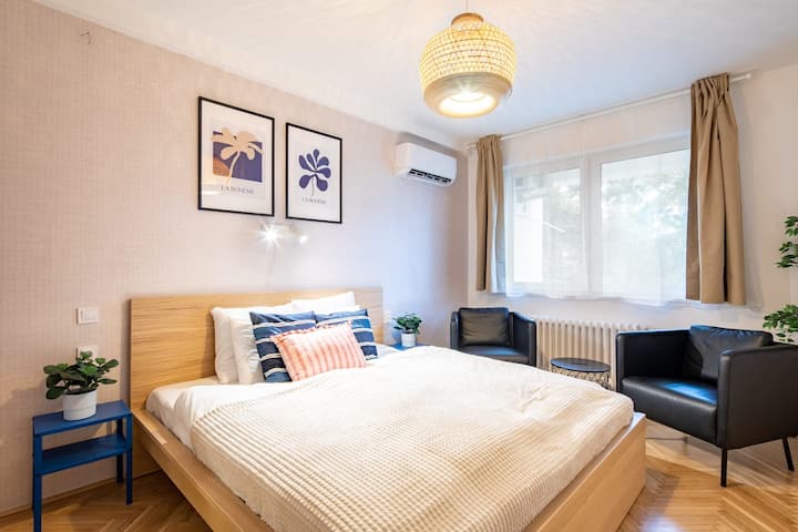 Free Parking - Downtown - Balcony With View - Budapest