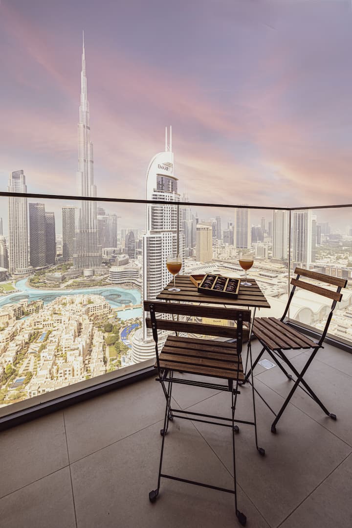 New 2b | Burj Khalifa | Dubai Mall | 2 Pools | Gym - Dubai