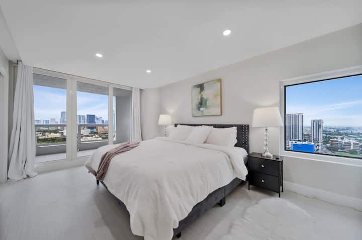 Perfect Sunrise On Biscayne Bay | Art Basel - Miami