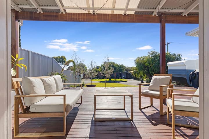Fairbairn Beach House - Peppermint Grove Beach