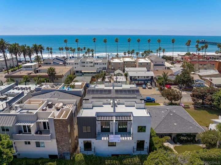 Rooftop Home With Ocean View & Private Parking - Oceanside, CA