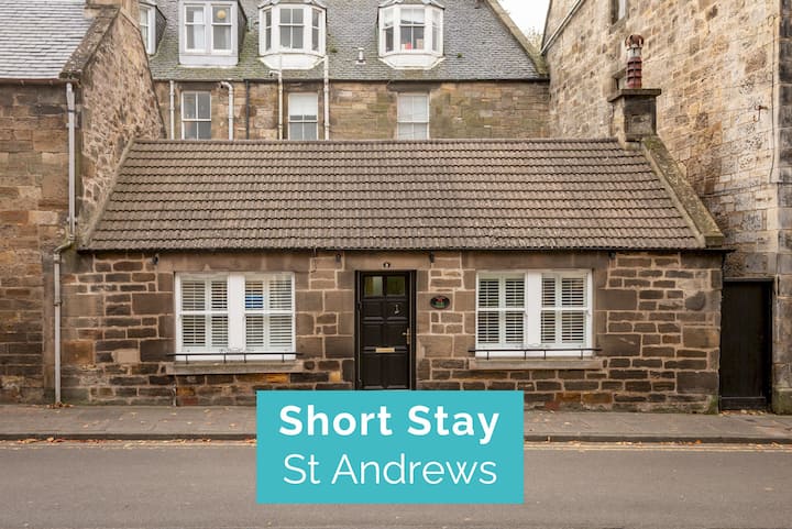 The Golf Cottage | 30 Seconds To The Old Course - Saint Andrews