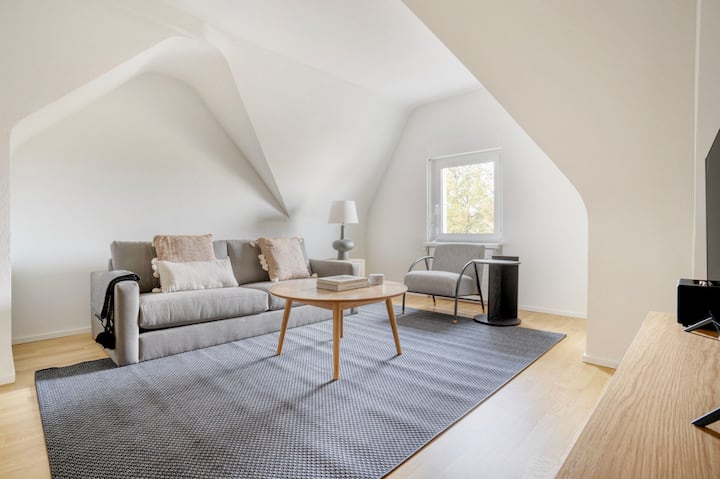 Blueground | Bachletten, Storage, Nr Station - Basilea