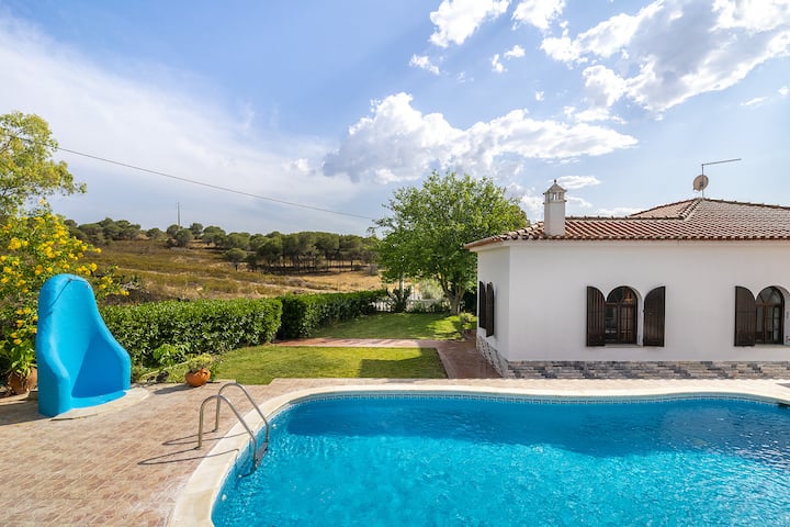 Villa Oasis - Pool & Garden - Portugal