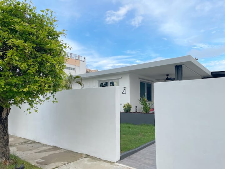 Pool House By Isla Verde Beach - San Juan, Puerto Rico