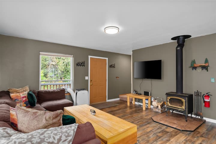 Lake View Hideout – A Haven Near The Lake - Lake Wenatchee, WA