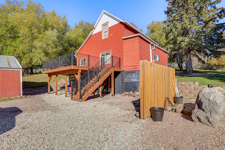 Lead Hideaway W/ Fireplace, Grill & New Deck! - Deadwood, SD