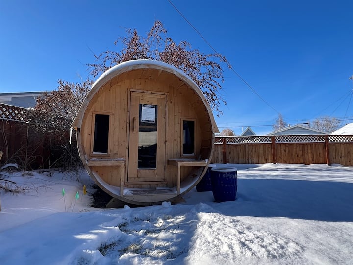 Private Sauna, Fenced Yard & Firepit - Butte, MT