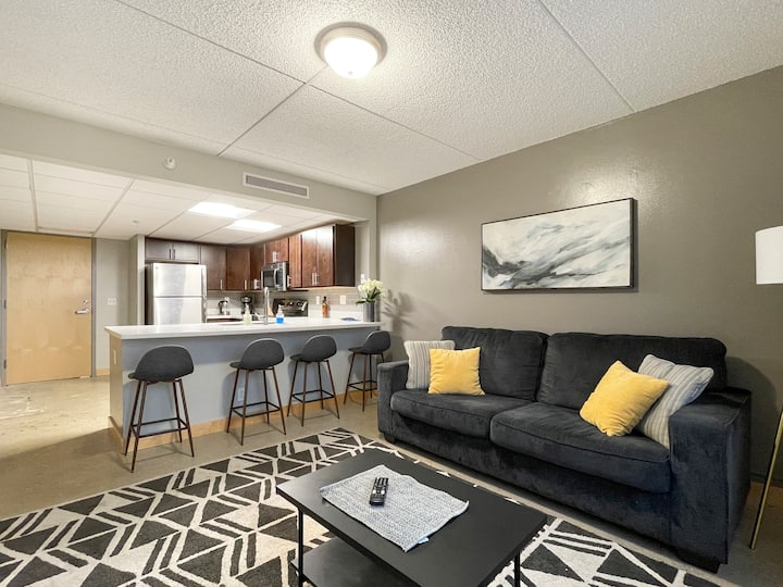 2 Br Short Uber To Dtwn Nightlife/restaurants - Des Moines, IA