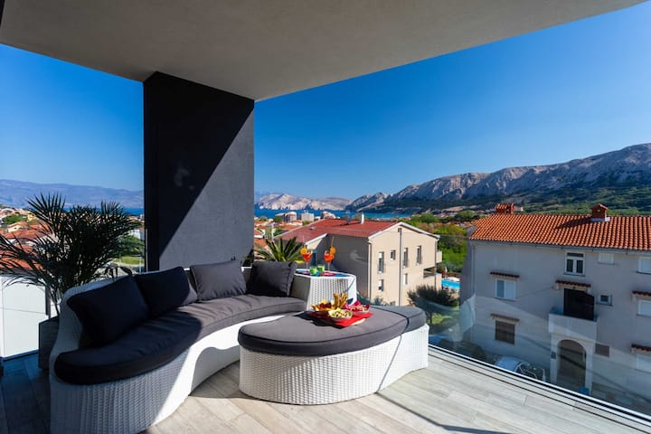 Apartment With Sea View 2a - Baška