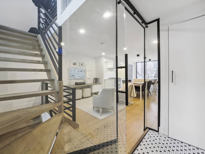 Modern Home In Distillery District - Toronto