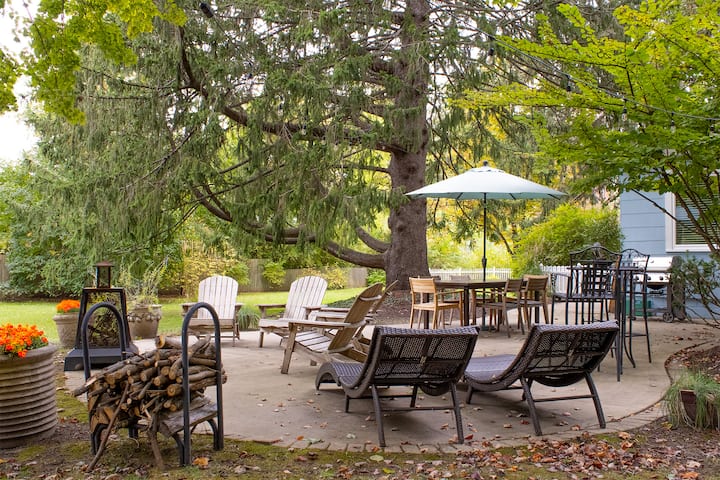 1000ft To Assn Beach, Cute Cottage, Outdoor Dining - New Buffalo, MI