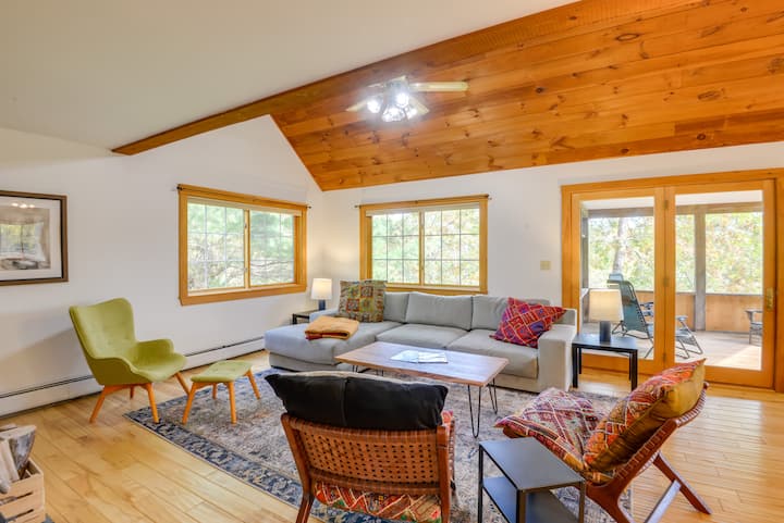Charming Putney Home: Porch, Grill & Hiking Trails - Townshend State Park, Townshend