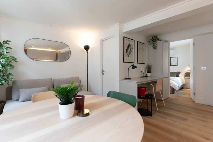 Hom | Comodo Y Moderno Depto 2d1b En Santiago - Chile