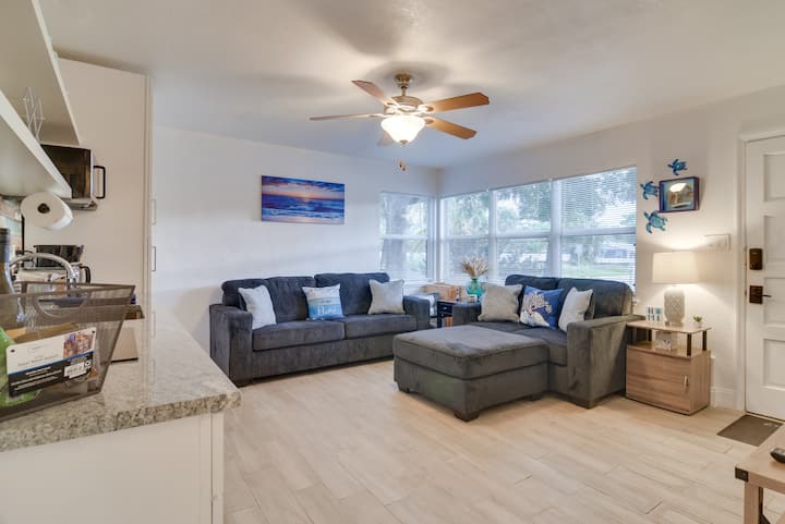 Pet-friendly Gulfport Home: Walkable Location! - St. Petersburg, FL