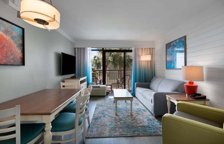 Excellence Awaits: Partial Ocean View Ste 9th Floo - Myrtle Beach, SC