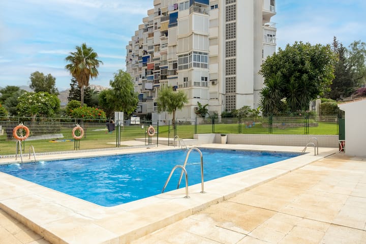 Estudio Con Piscina - Rincón de la Victoria