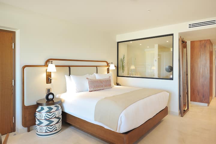 Beachfront Resort! Two Units With Sunset Views! - Cabo San Lucas