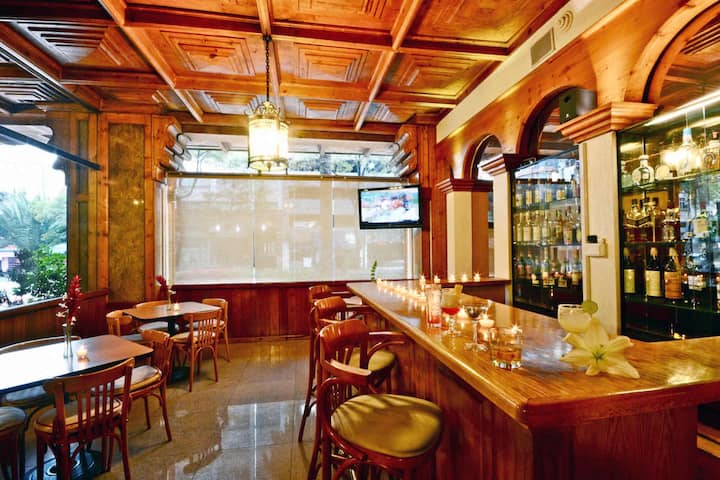 Close To Chapultepec Castle + Restaurant & Bar - Mexiko-Stadt