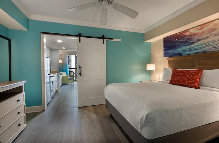 South Side View Two Room Apartment  4th Floor - Myrtle Beach, SC