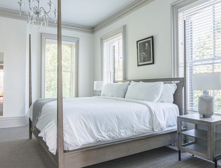Relax And Unwind! Free Breakfast, Free Parking. - Rhinebeck, NY