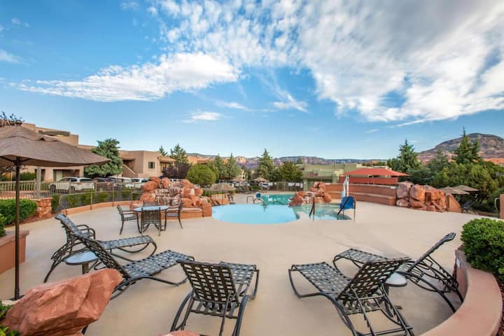 Sedona Getaway! Outdoor Pool, Full Kitchen! - Sedona, AZ