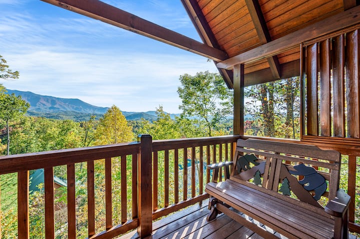 Perfect 3bd Cabin! Stunning Views + Great Location - Gatlinburg, TN