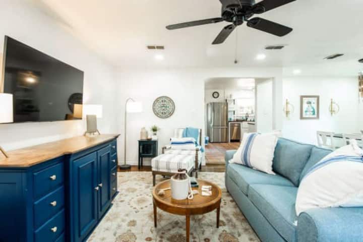 M'homestead Cottage - 2br 1ba - Walk To Tech - Lubbock, TX