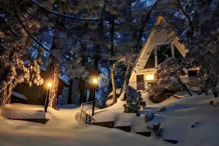 Winter Après Ski Chalet• Hottub & Pet Friendly - Running Springs, CA