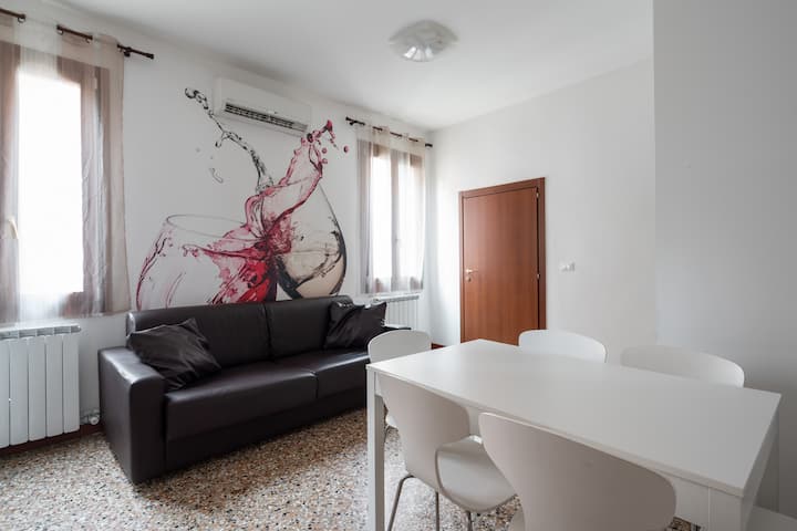 Wonderful Italy | Venice Grand Canal Style Apt. 3 - Venice